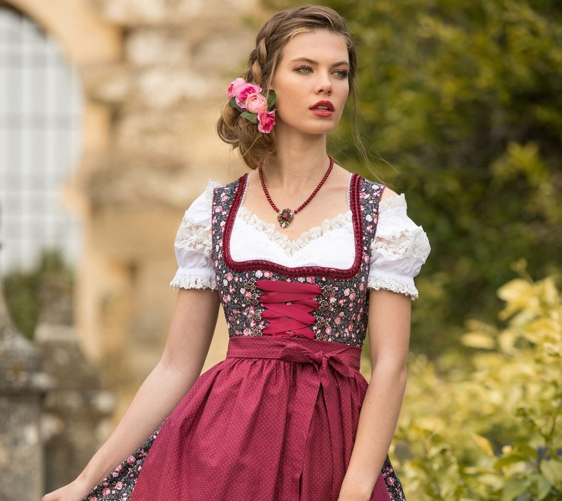 Dirndl-Mini kurze Dirndl - super hübsche Wiesn-Dirndl im Trachtenshop ...